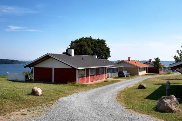 Danland Løjt – swimmingpool og flot natur ved feriecentret